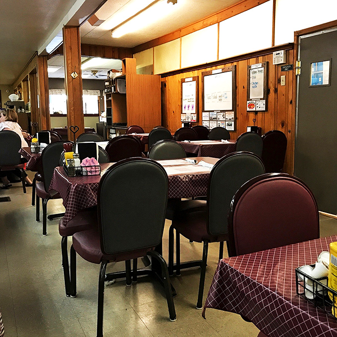 Tables covered in red-checkered cloths aren't clich&eacute; when they've been there since before Instagram made everything "aesthetic."