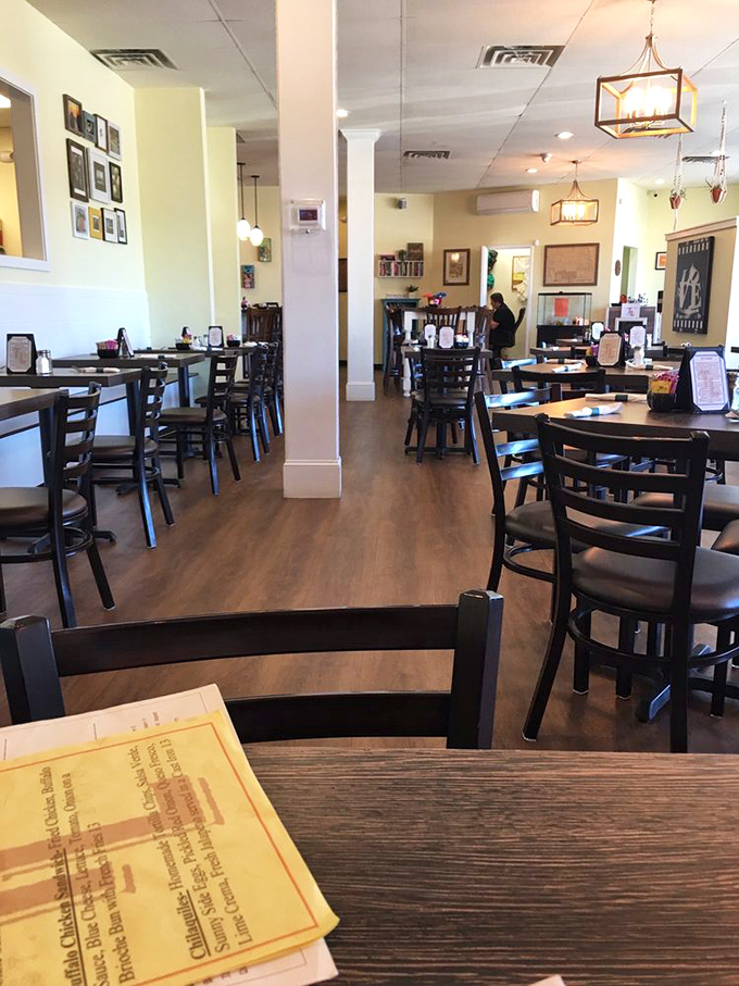 Where modern meets cozy, and everybody wins &ndash; especially your appetite and your Instagram feed.