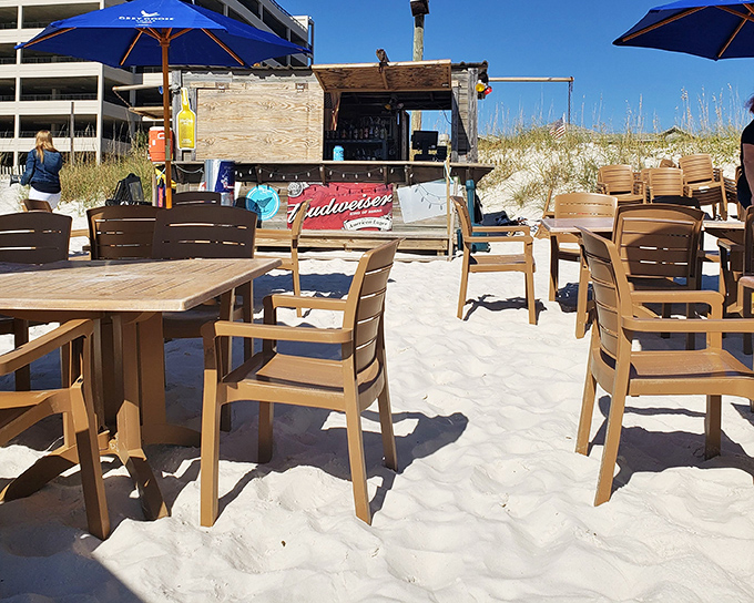 Beach dining that puts your feet in the sand and seafood in your belly&mdash;the ultimate Florida multitasking experience.