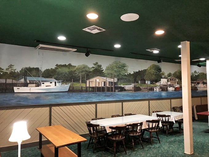 The coastal mural transports you waterside while keeping your feet firmly planted in comfort food paradise.