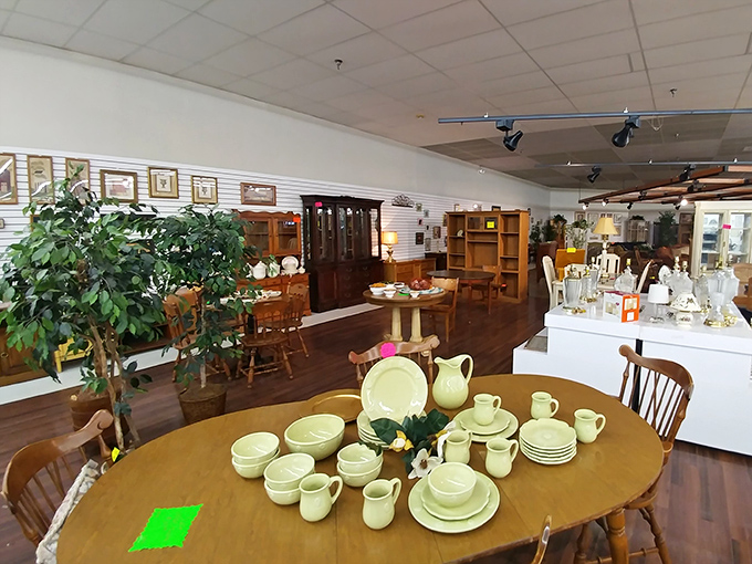 Complete dining sets await your family gatherings. That pale yellow dinnerware collection is ready to serve everything from Sunday roasts to midnight snacks.