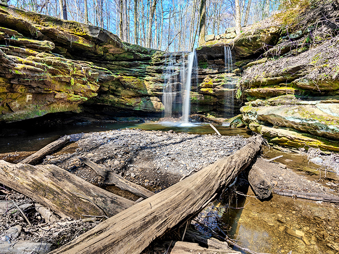 Early spring at Dundee Falls reveals the bare-bones beauty of the place&mdash;like seeing the impressive architecture before the landscaping fills in.