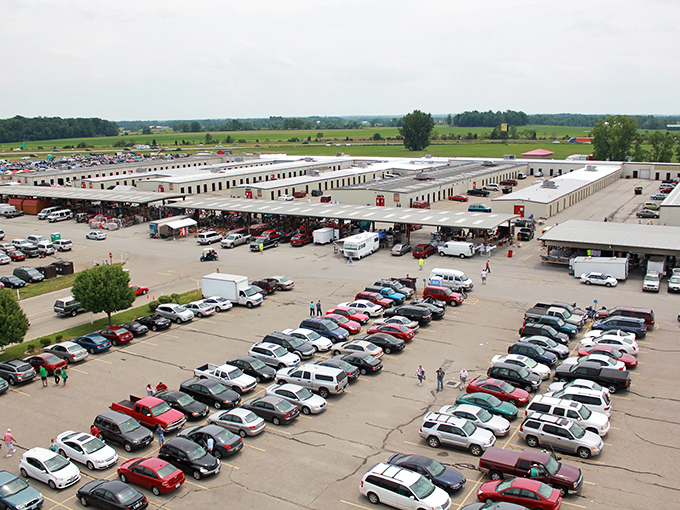 Bird's eye bargain view! Caesar's massive market could require its own zip code&mdash;bring comfortable shoes!