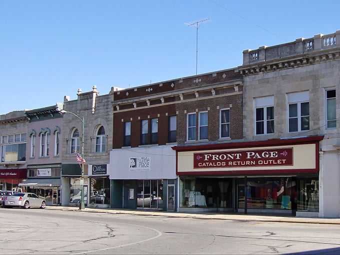 Carthage's stunning Victorian architecture and historic courthouse square create postcard-worthy views at bargain-basement prices.