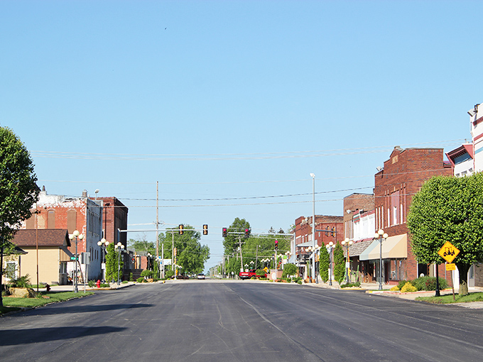 Greenup's main street has that "time forgot" quality &ndash; where you half expect to see Model Ts parked along the curb.