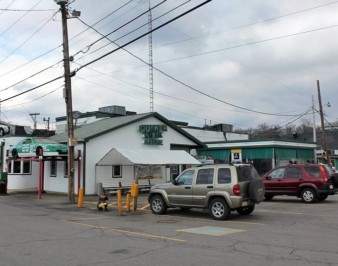 Sharon's Quarter Steak House looks like the kind of place where everybody knows your name&mdash;and your budget appreciates the prices.