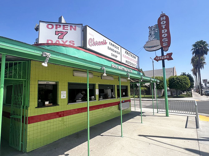 This colorful roadside stand has been satisfying hot dog cravings with no-nonsense deliciousness for generations of Angelenos.