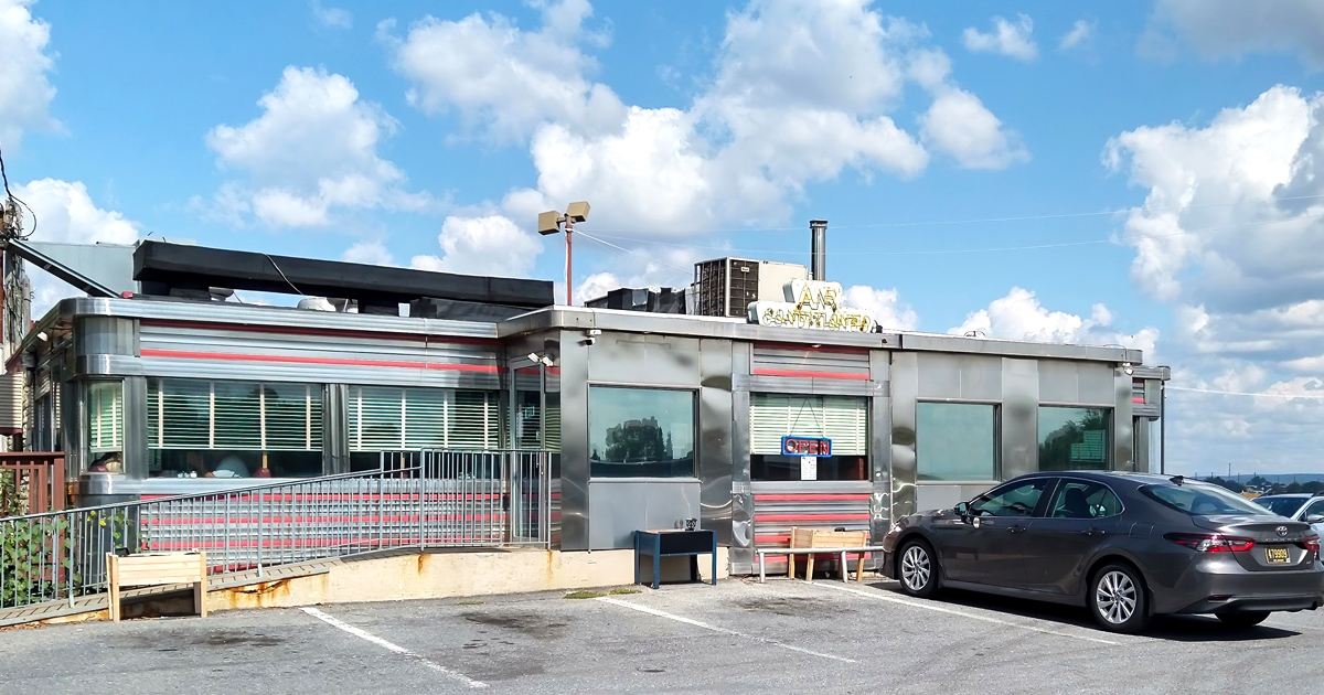 The Retro Diner In Pennsylvania Where You Can Dine For Under $10