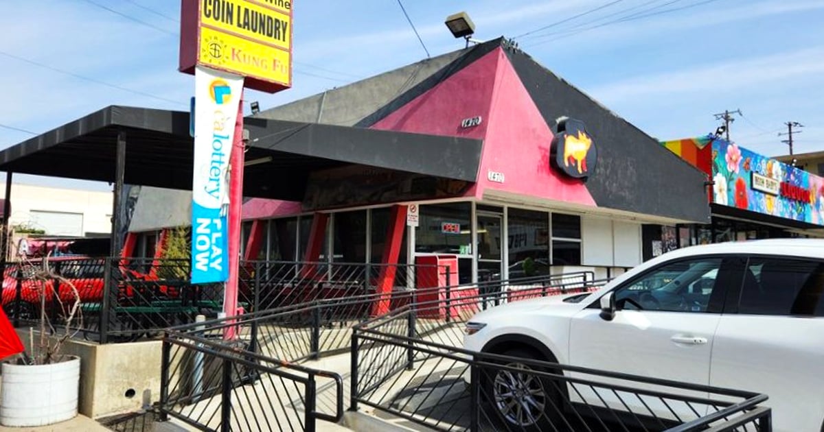 The Legendary Taco Joint In California Where You Can Eat For Under $12