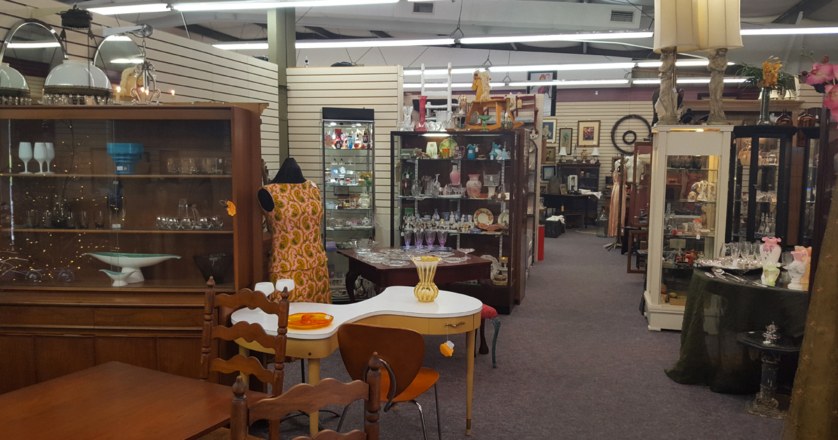 The Gigantic Antique Store In Tennessee That’s Too Good To Pass Up