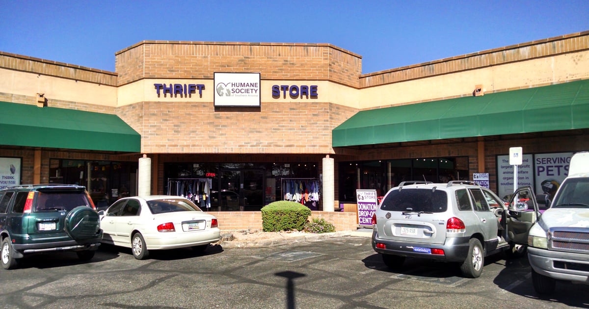 This Thrift Store In Arizona Has Bargains So Good, You’ll Need A Bigger ...