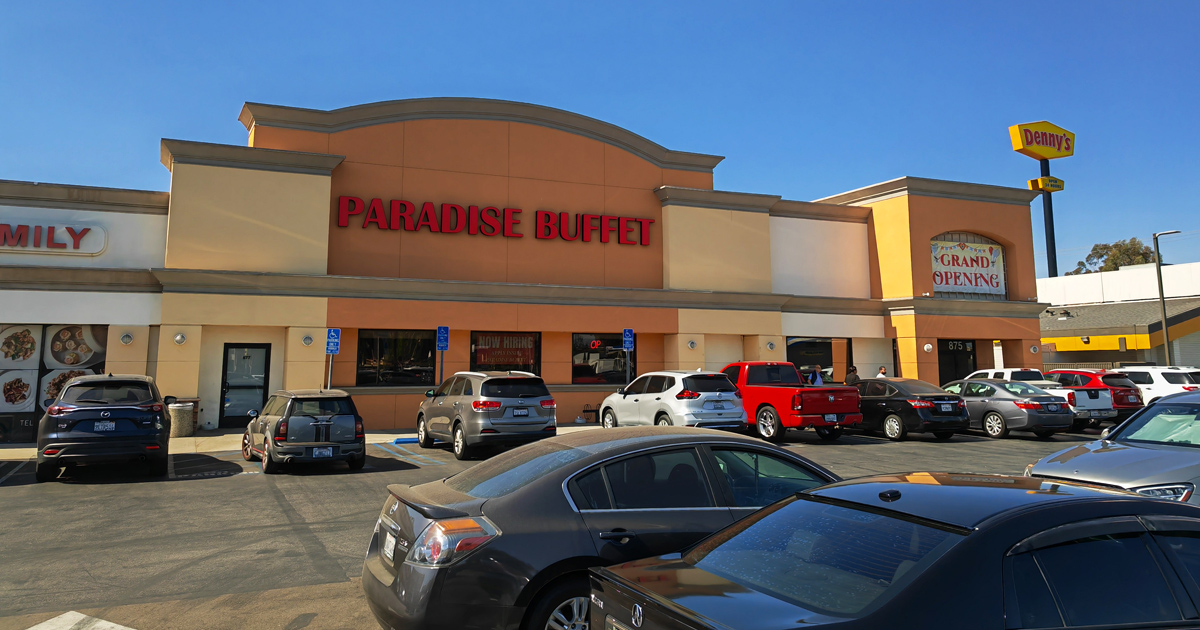 People Drive For Hours Just To Feast At This Iconic All-You-Can-Eat ...