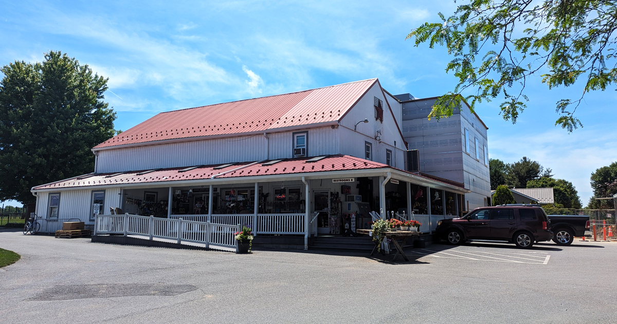 The Sticky Buns At This Amish Bakery In Pennsylvania Are Out-Of-This ...