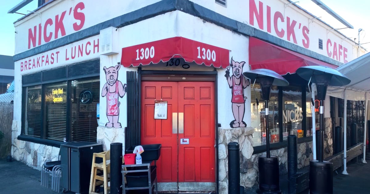 This Old-School Diner In California Serves Up The Best Corned Beef Hash ...