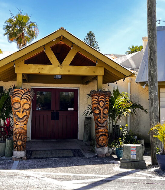 cozy seafood spot florida ftr