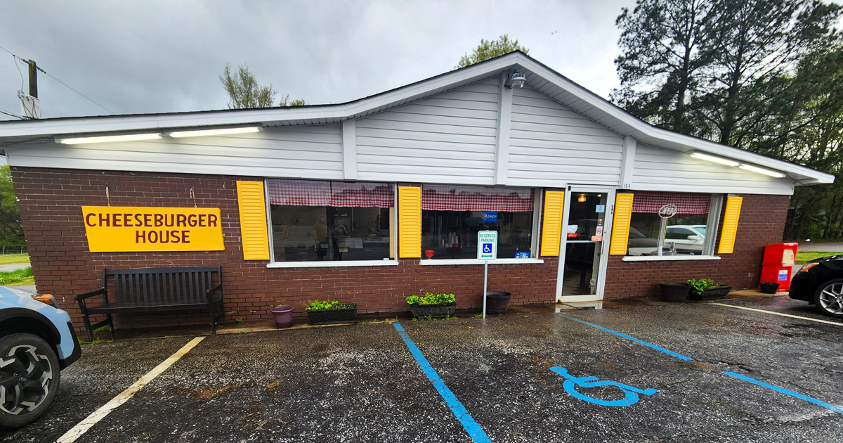 The Cheeseburgers At This Old-School Restaurant In South Carolina Are ...