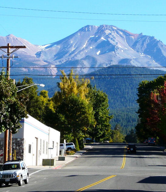 dreamy mountain towns california ftr