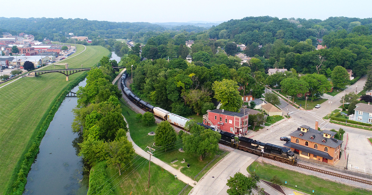 10 Dreamy River Towns In Illinois You’ll Wish You Could Call Home