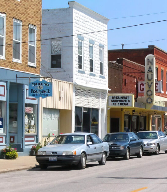 dreamy towns illinois retirees ftr
