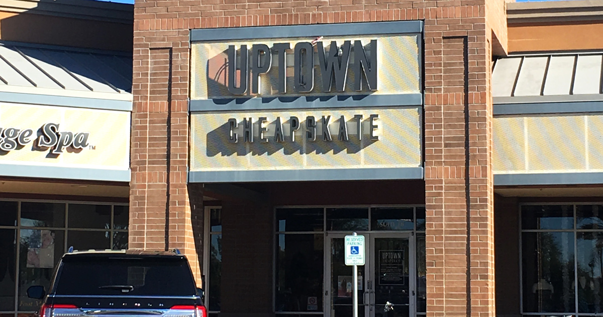 This Enormous Thrift Store In Arizona Has Rare Collectibles You Won’t ...