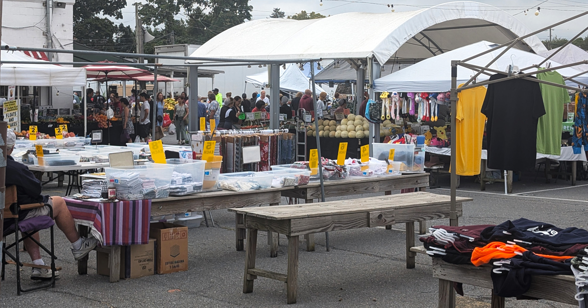 The Massive Flea Market In Pennsylvania That’ll Make Your Bargain ...