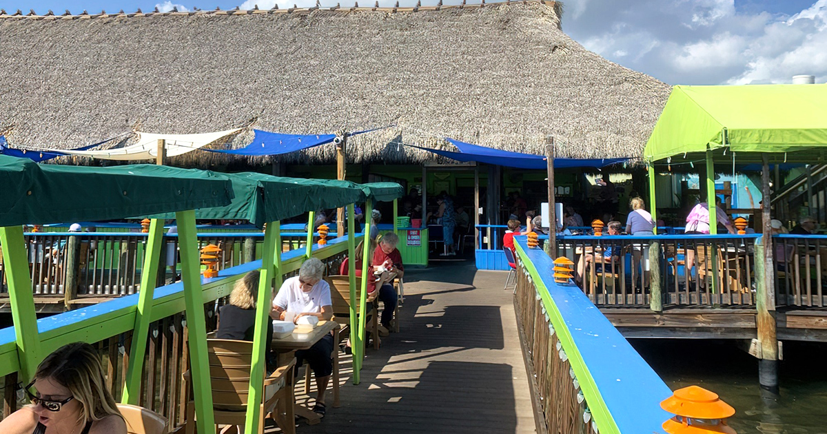 The Homemade Key Lime Pie At This Tiki Bar In Florida Is Worth The Road ...