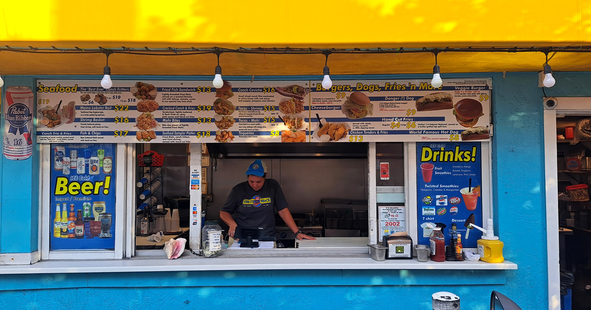 People Drive From All Over Florida To Eat At This Legendary Seafood Stand