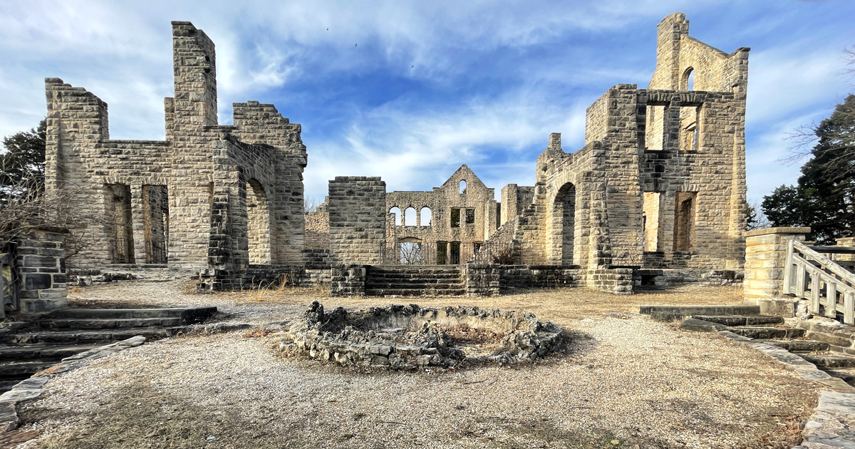 The Gorgeous Castle Ruin In Missouri That's Straight Out Of A Fairytale ...