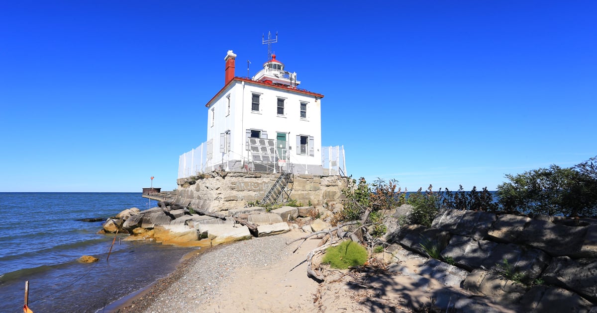 9 Gorgeous Lighthouses In Ohio That Are Almost Too Beautiful To Be Real