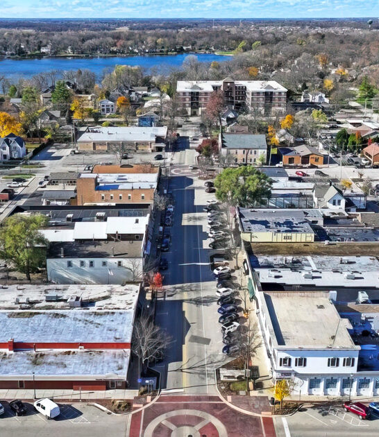 illinois charming town atmosphere ftr