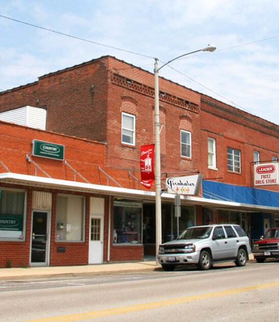 illinois town european feel ftr