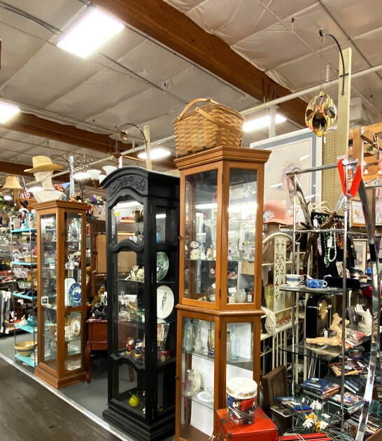 massive arizona vintage store ftr