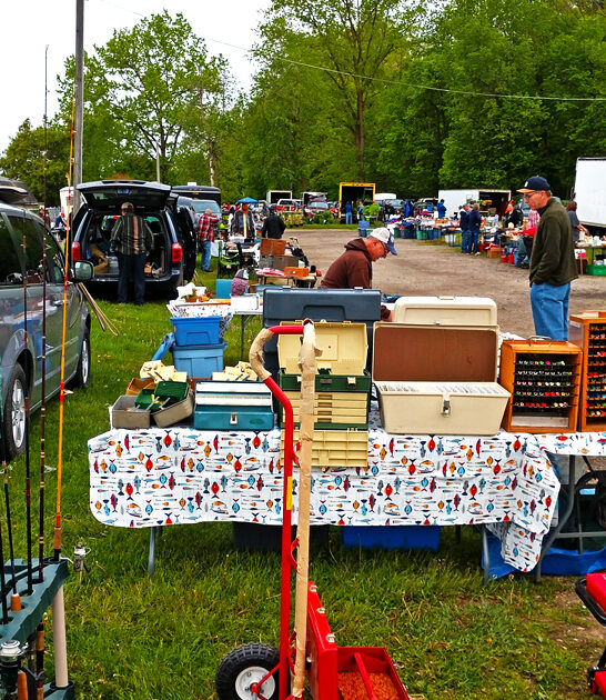 massive flea markets michigan ftr