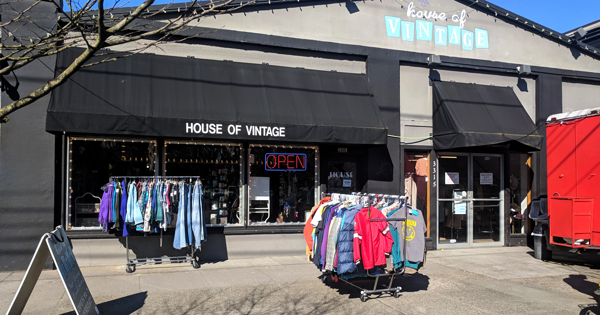 The Massive Secondhand Shop In Oregon Where You Can Fill A Whole Cart ...