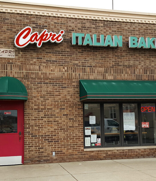 michigan bakery best cannoli ftr