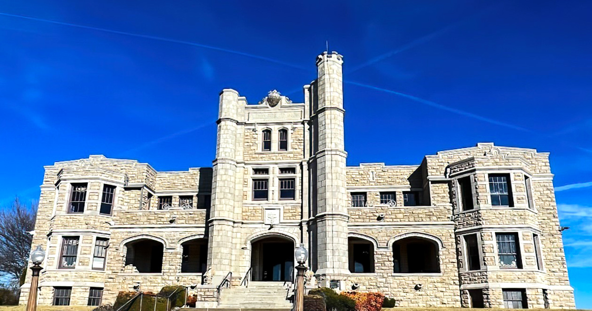 The Fascinating Gothic Castle In Missouri You’ve Probably Never Heard Of