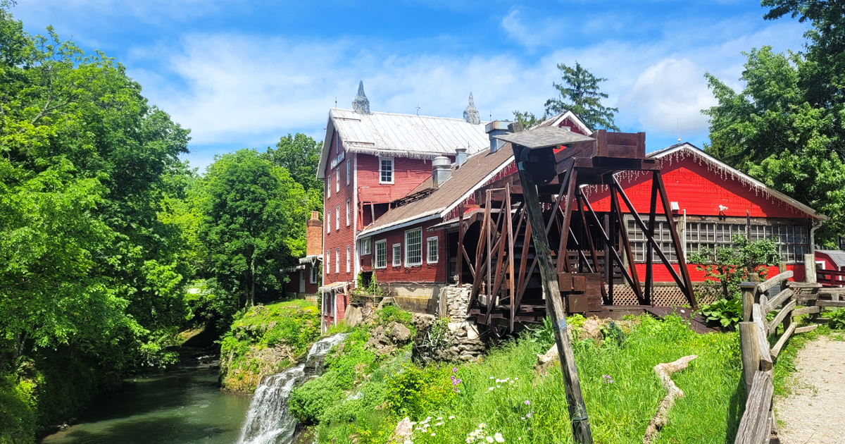 People Drive From All Over Ohio To Eat Inside This Gorgeous Historic Mill