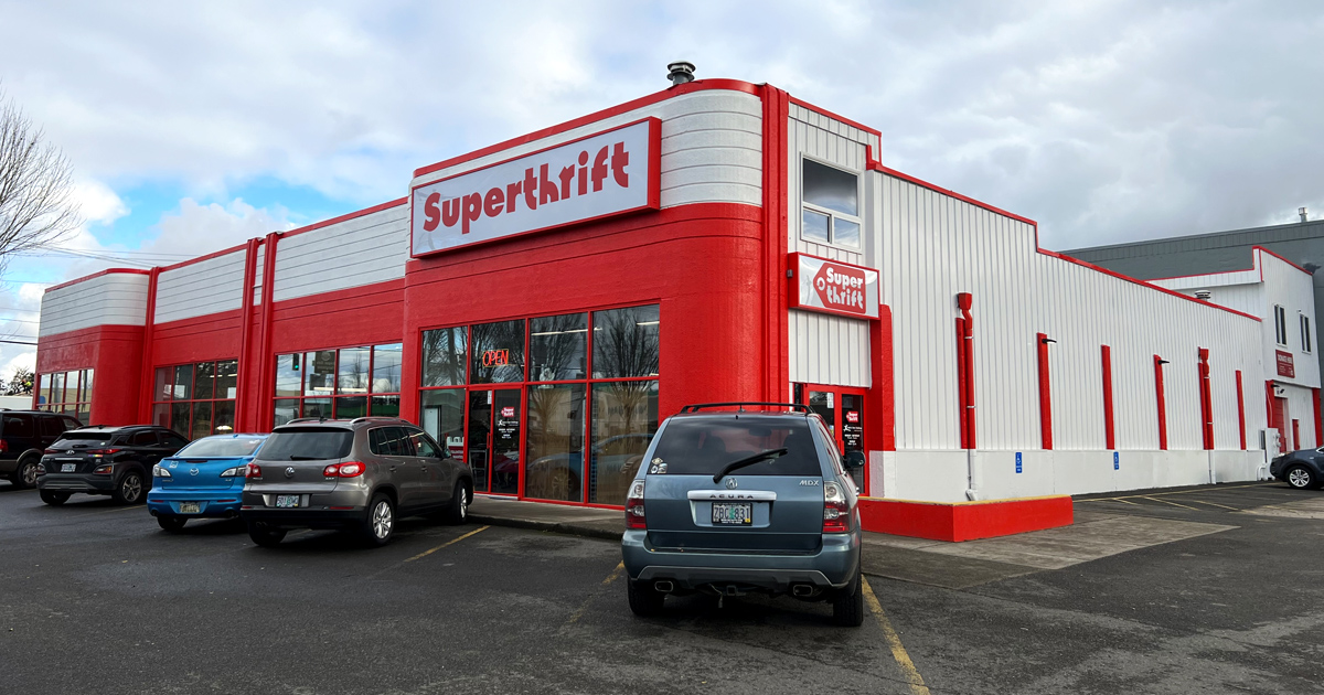 The Enormous Thrift Store In Oregon Where You Can Lose Yourself For Hours