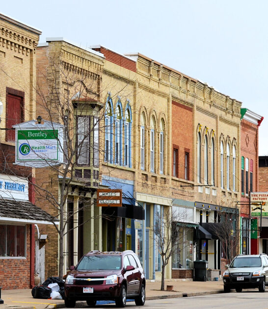 picturesque tiny town wisconsin ftr