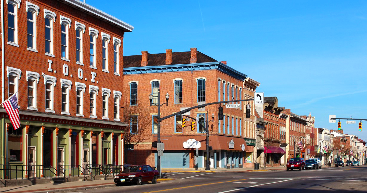 This Scenic Town In Ohio Is So Pretty, It's Practically A Postcard