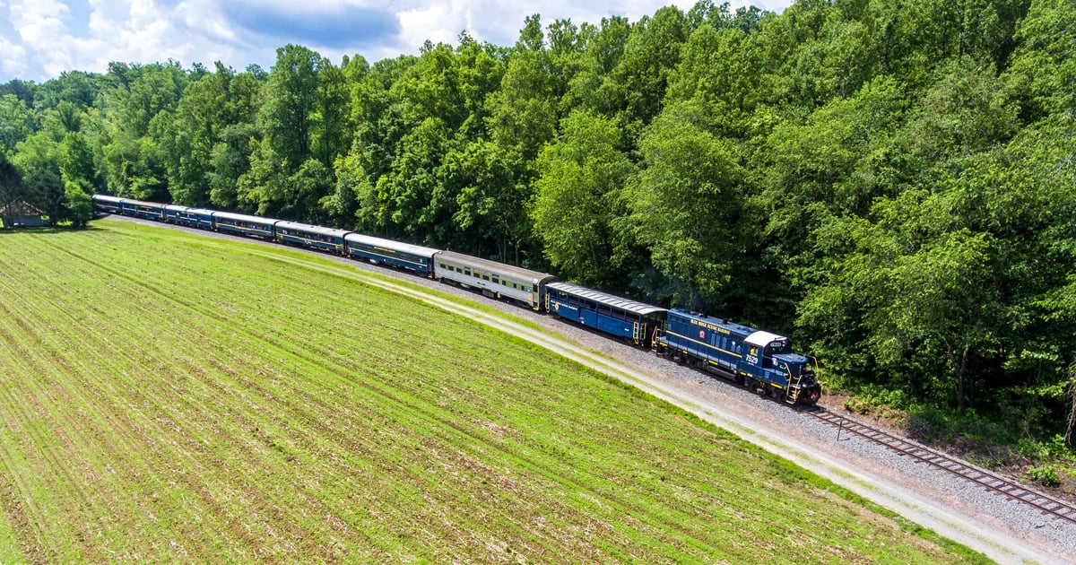 This Scenic Train Ride In Georgia Will Give You Some Of The Most ...