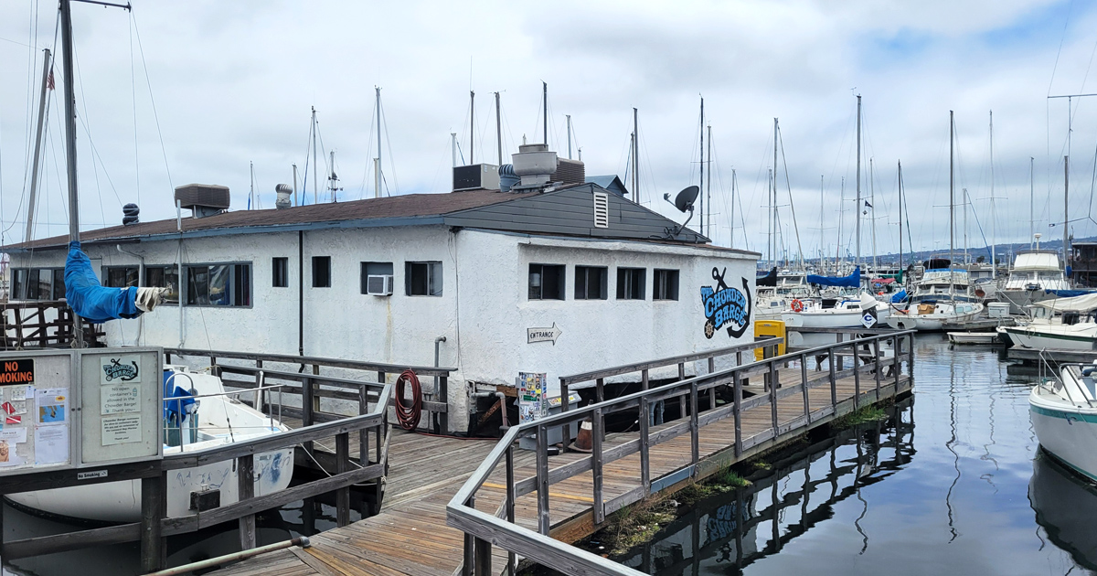 This Funky Seafood Shack In California Has The Best Clam Chowder On The ...
