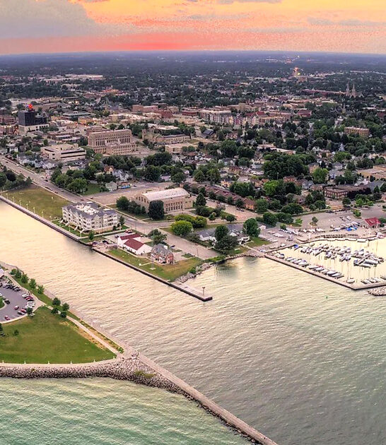 stunning coastal town wisconsin ftr