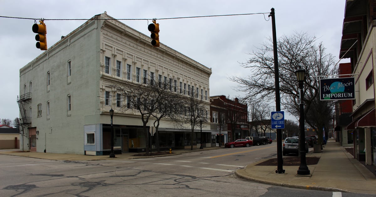 The Stunning Tiny Town In Ohio That You've Probably Never Heard Of
