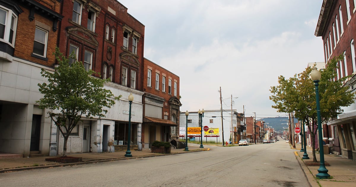 This Stunning Town In Pennsylvania Is So Beautiful, It's Like Stepping ...