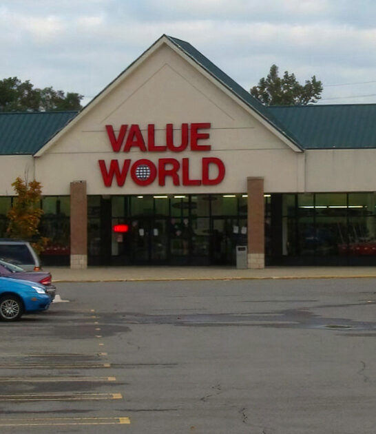 thrift gigantic store michigan ftr