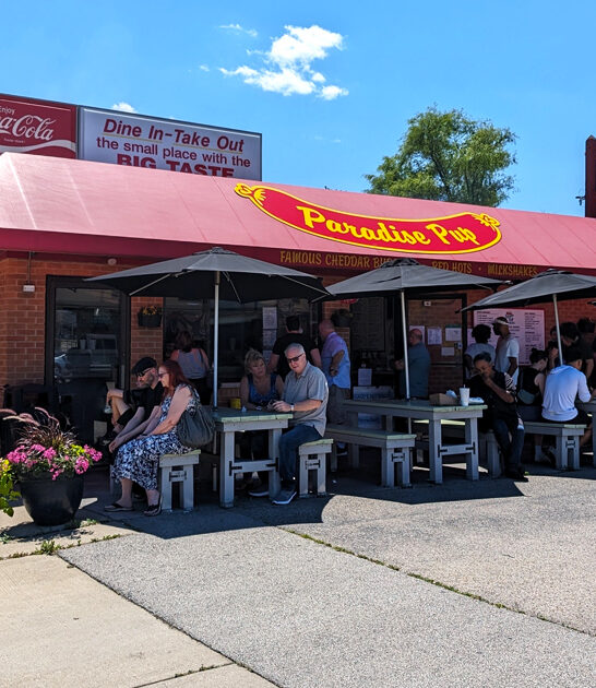 unassuming burger joints illinois ftr