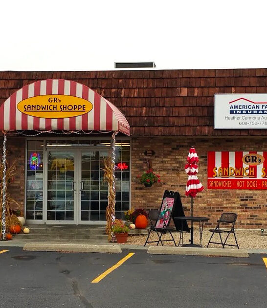 unassuming restaurants wisconsin sandwiches ftr