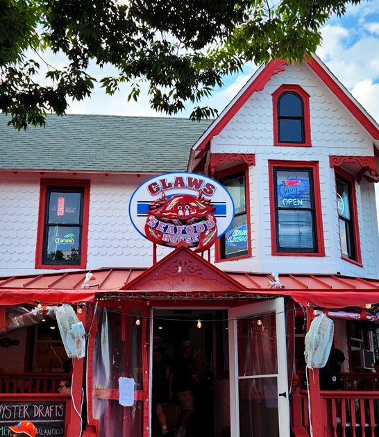 unassuming seafood spots delaware ftr