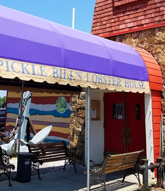 unassuming walleye restaurant ohio ftr